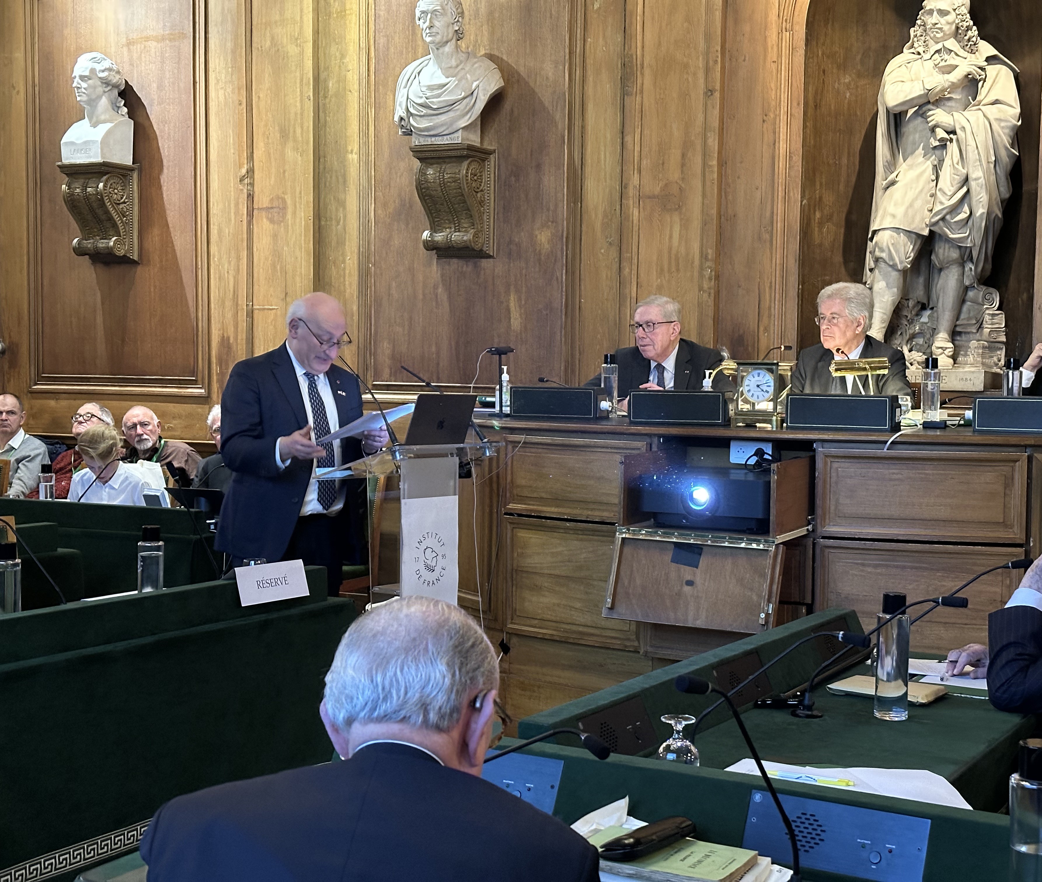 Communication de Philippe ETIENNE « L’impact de la présidence de Donald ...